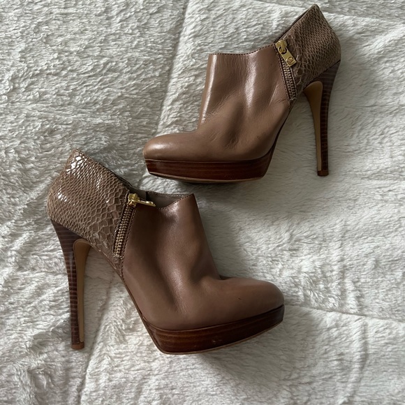 MICHAEL Michael Kors | Shoes | Michael Kors Booties Heels York Leather ...